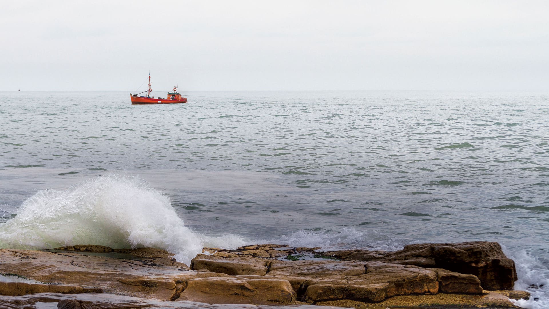 Real-Time Tracking Improves Offshore Patrols in Argentina | ArcNews